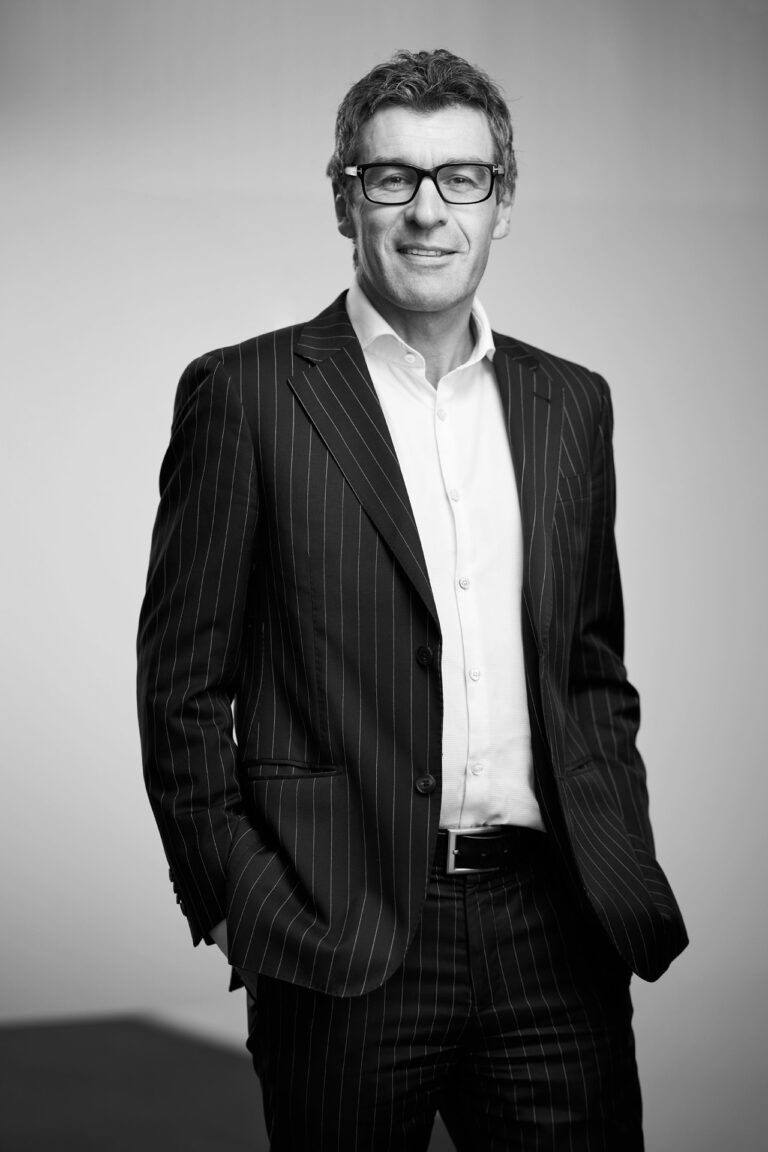 Mark Sullivan - Jackson Russell